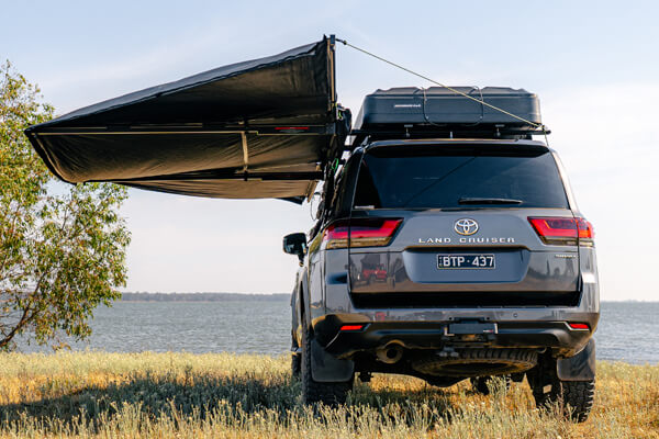 Deltawing 180° Freestanding Awning | Sharp 4X4